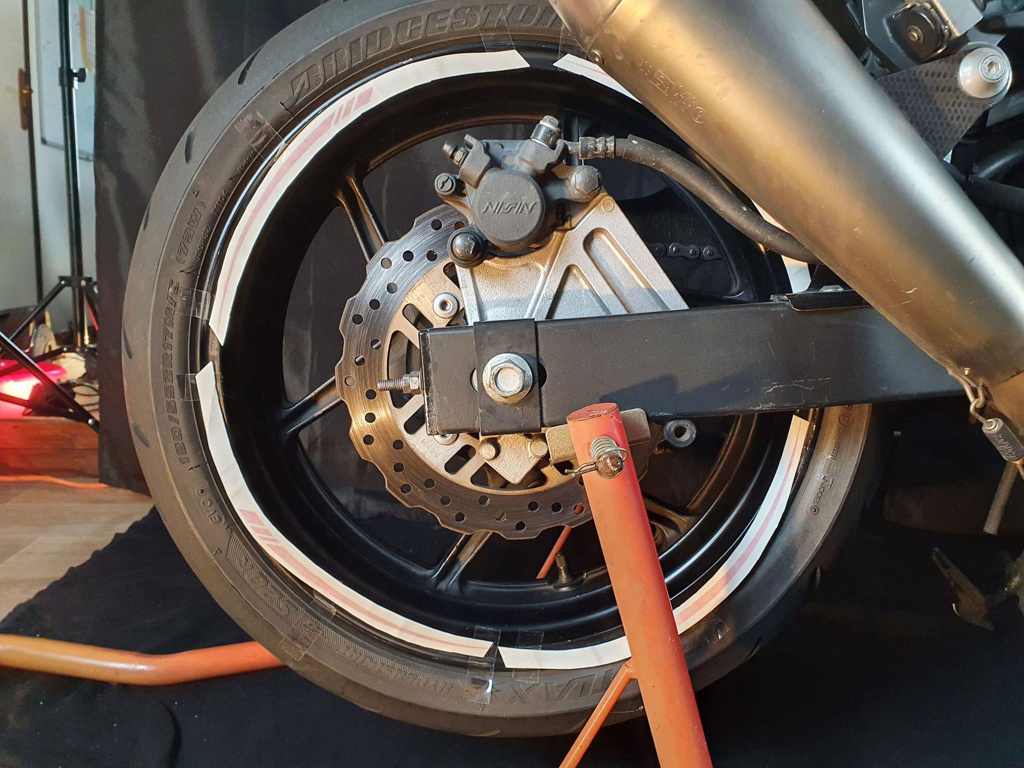 HOW TO APPLY RIM STRIP AND WHEEL DECALS - M-Stickers