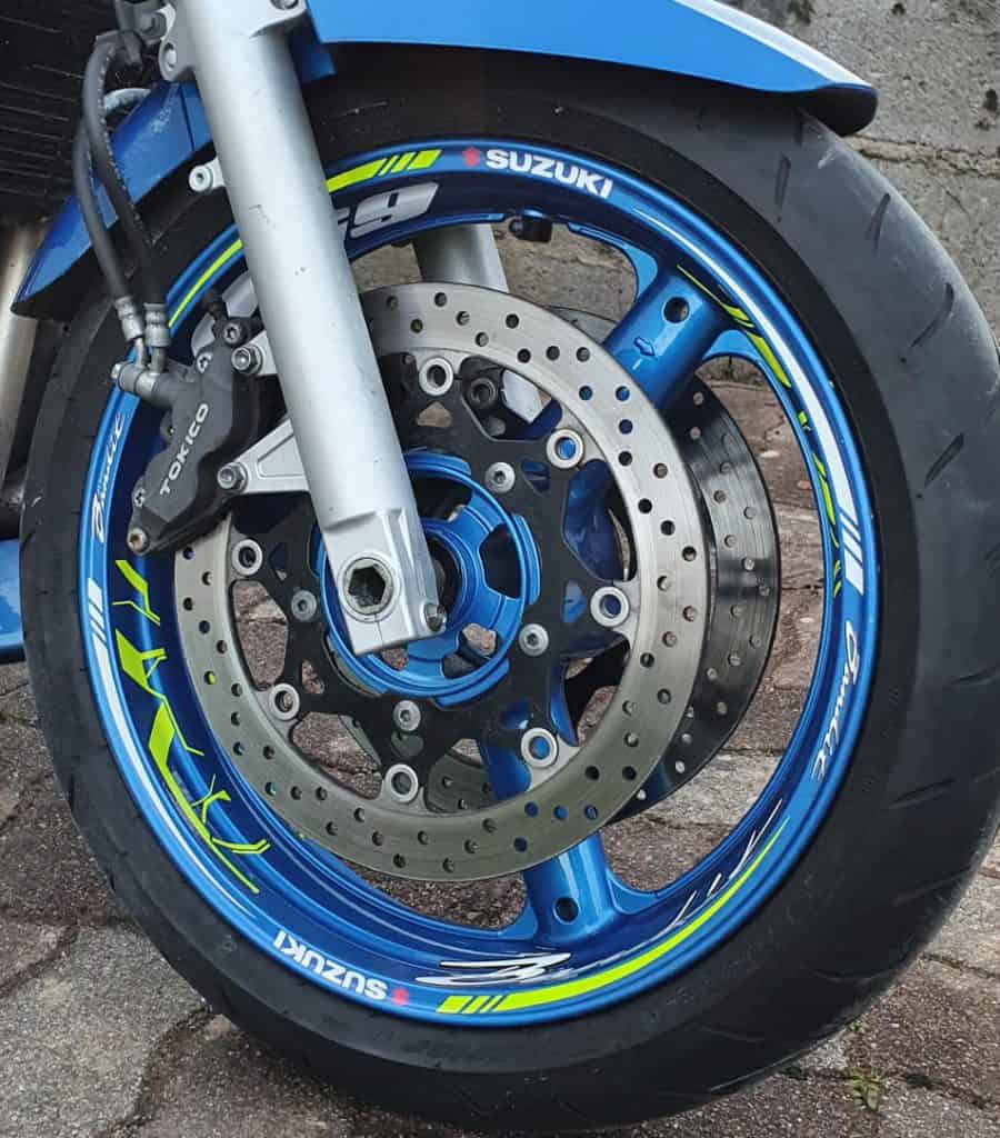 Comment choisir ses stickers moto personnalisé pour jantes ? M-Stickers