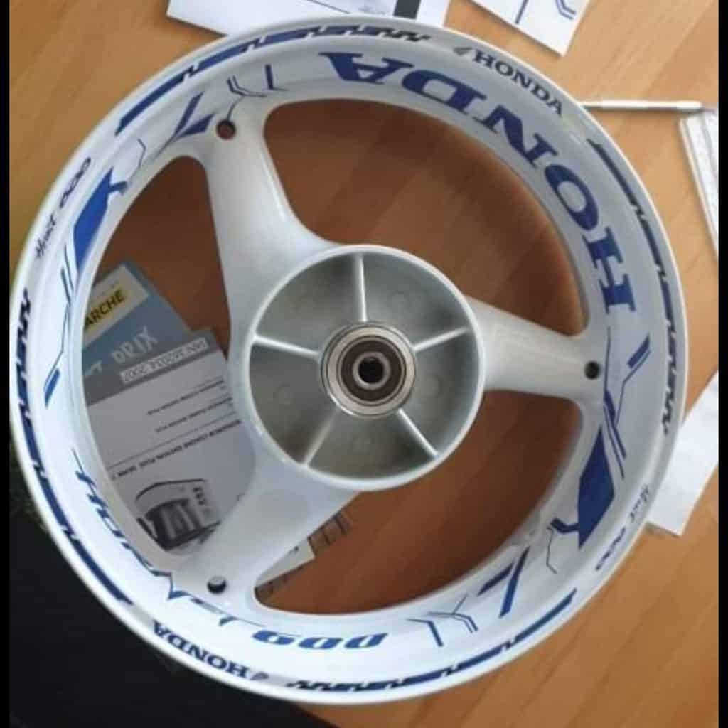 Stickers jante moto Honda : Faire personnaliser son kit de stickers